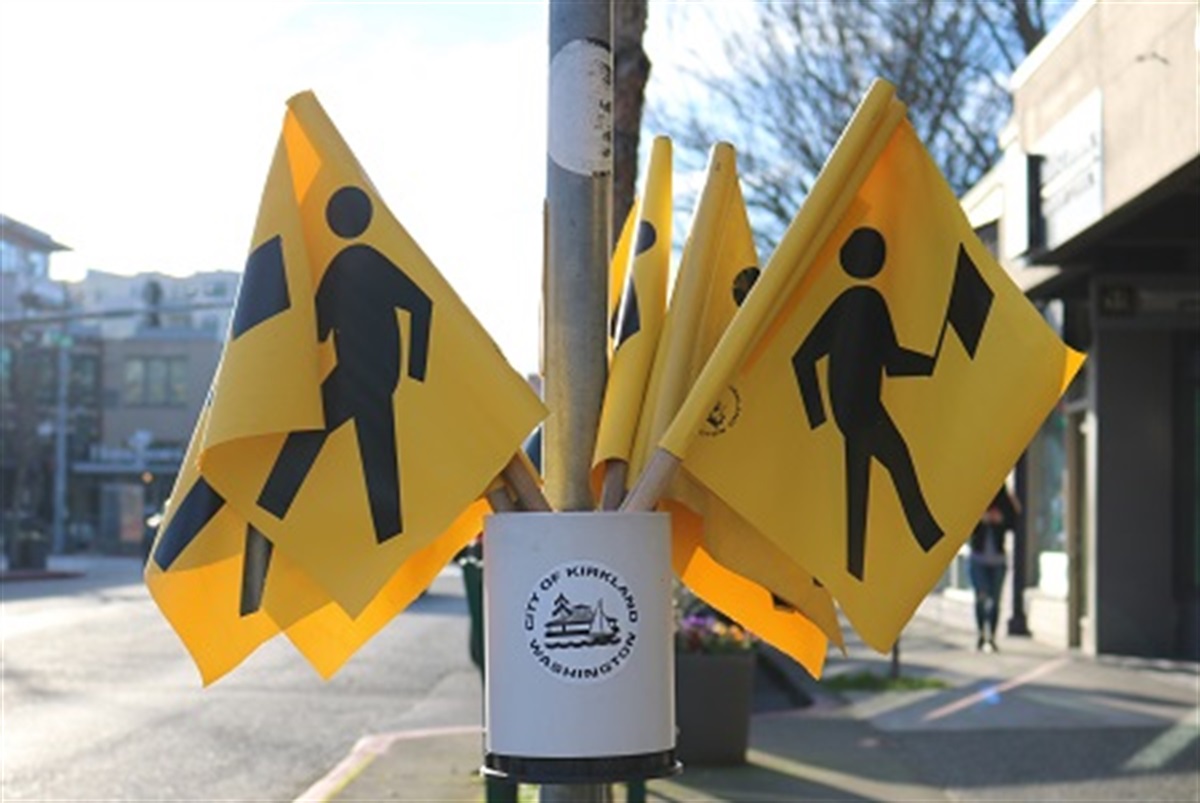 Pedestrian Flags – City of Kirkland